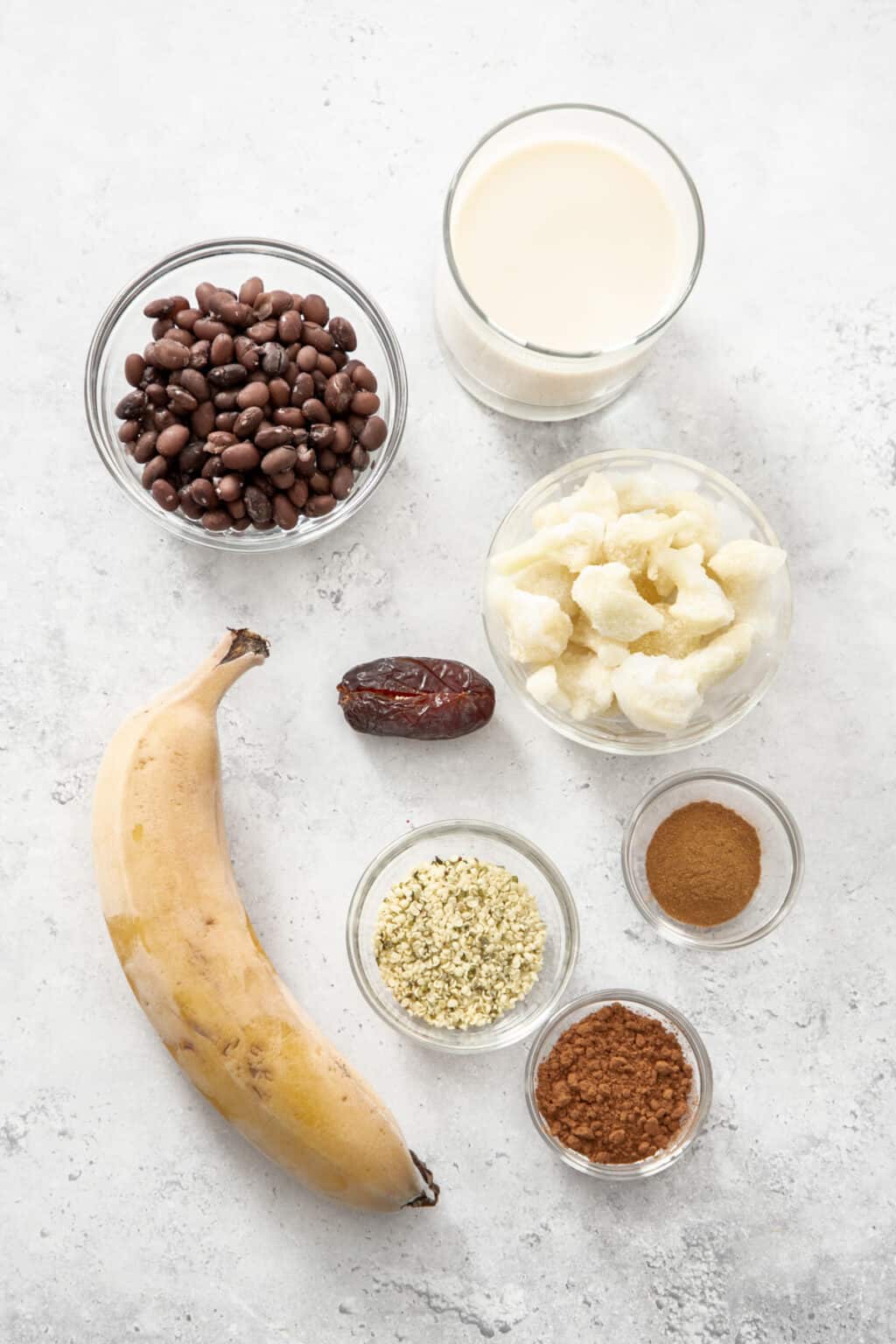 Chocolate Black Bean Smoothie - Hey Nutrition Lady